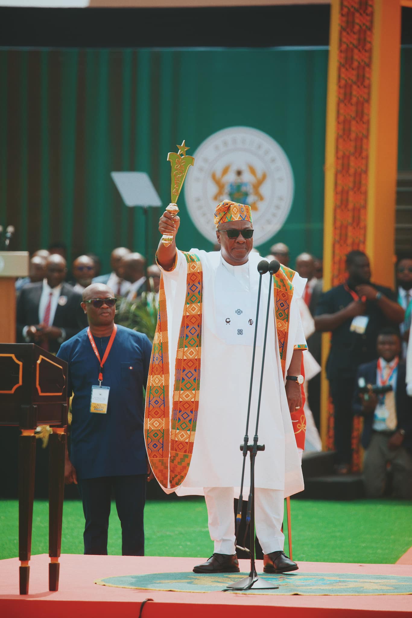 Decoding President Mahama’s white Agbada and Adinkra symbols he wore on ...